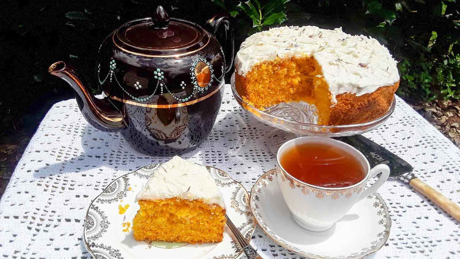 Carrot and Clover Cake – The Larkin Tea Company
